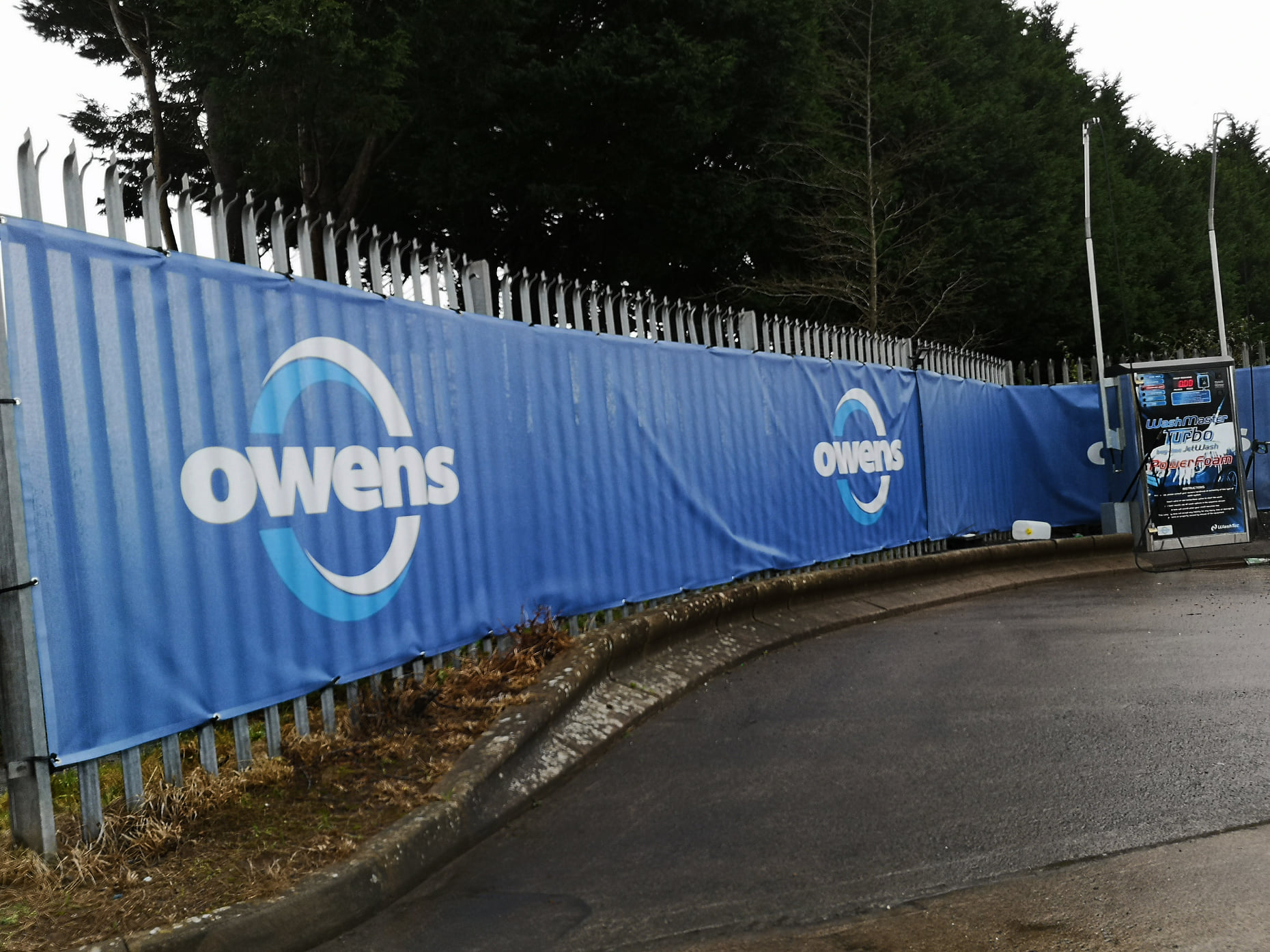 The Complete Guide to Outdoor Promotional Solutions