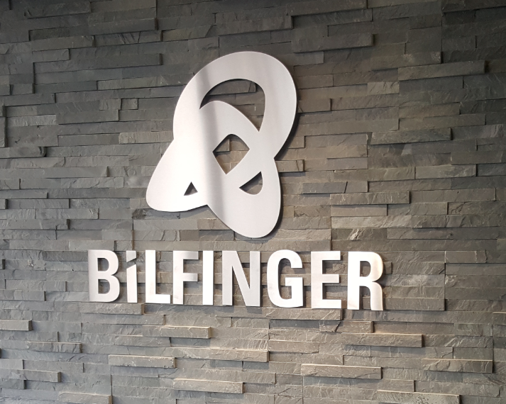 Vehicle Graphics and Sign Makers in Falkirk