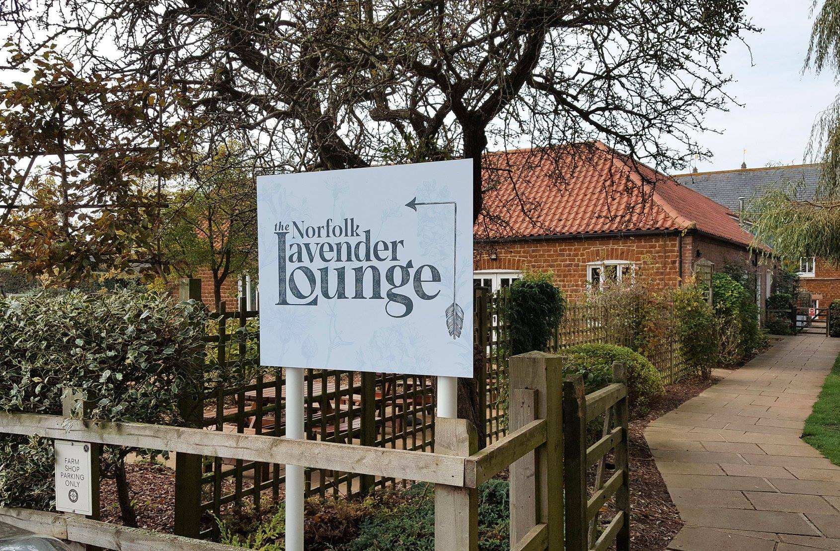 Hotel, Restaurant and Leisure Venues Outdoor & Indoor Signs