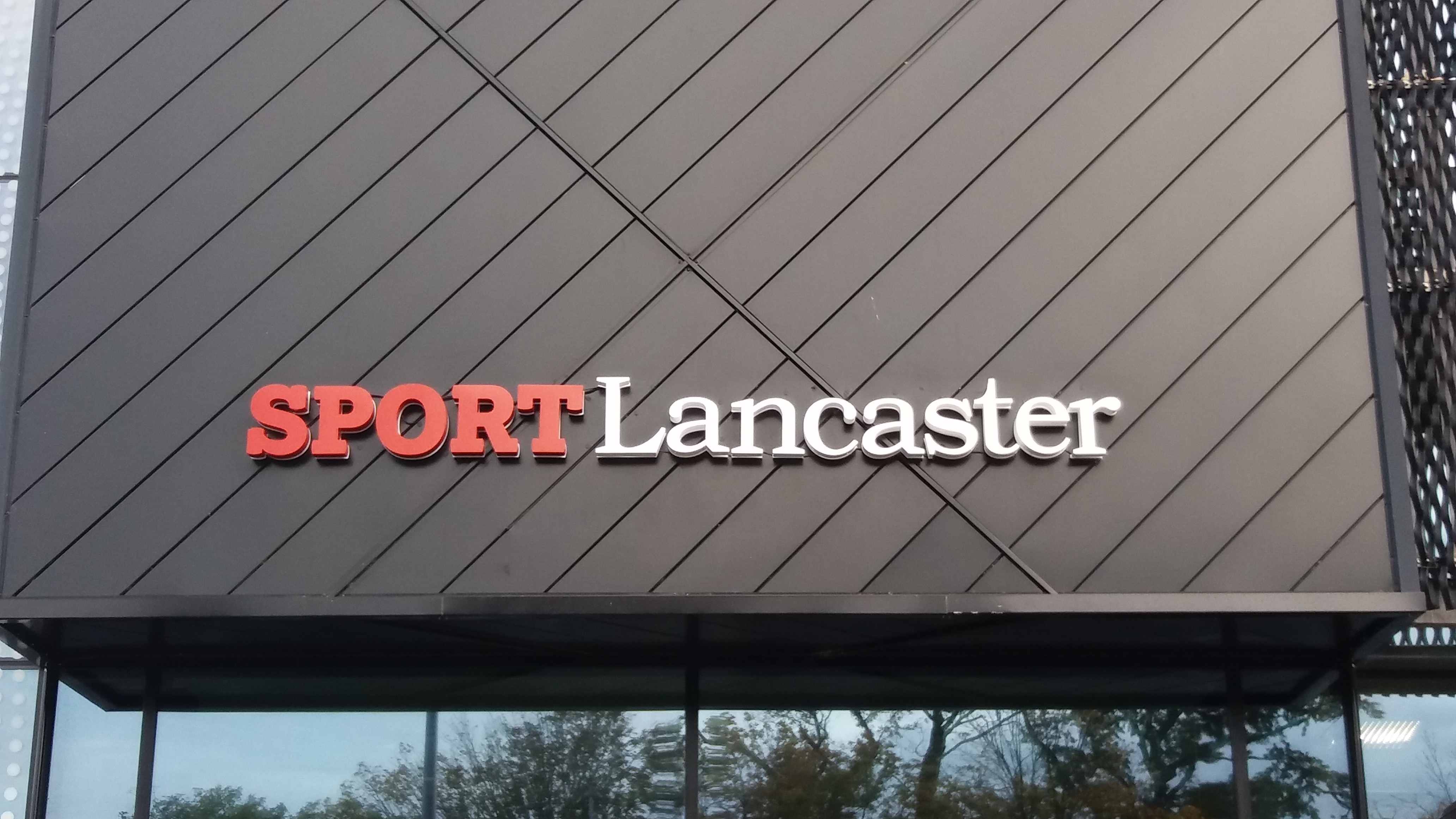 Built Up Letters & Logos Fascia Signs