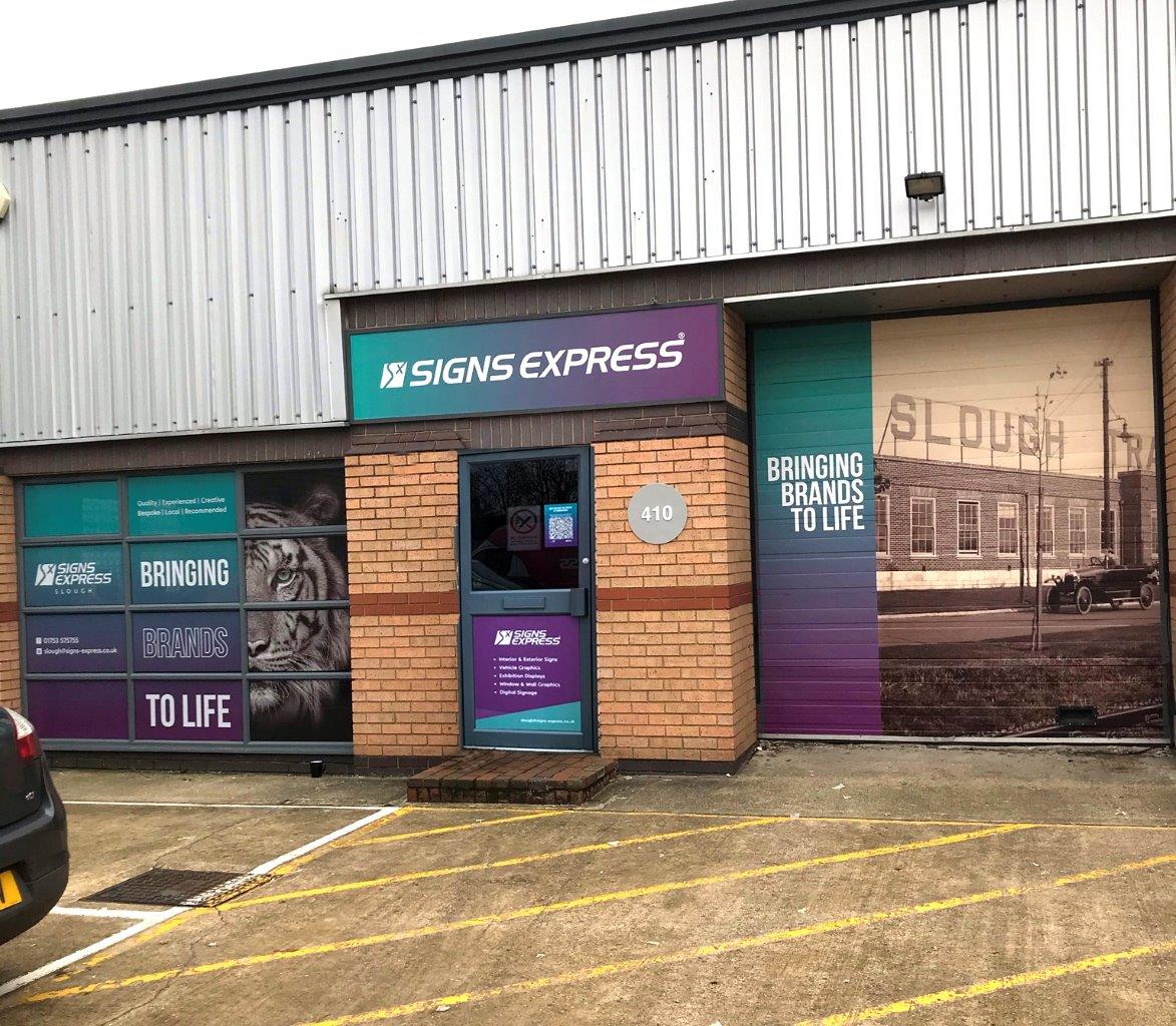 Vehicle Graphics and Sign Makers in Slough