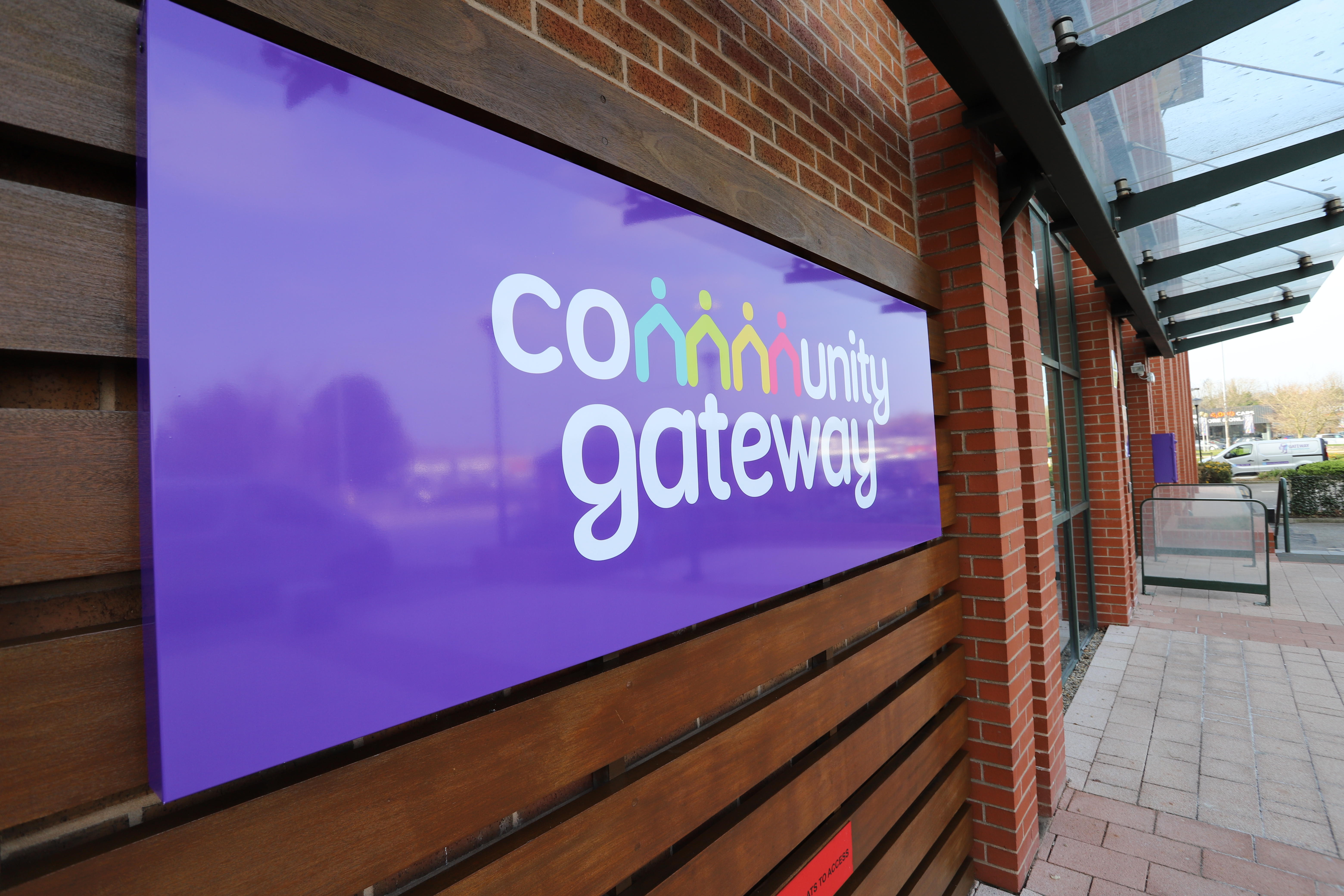 Flex Face Signs – Large Format Outdoor Fascia Signs
